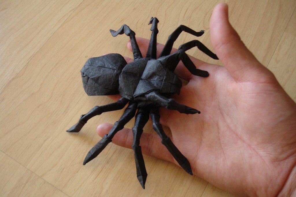 13 Incredibly Creepy Origami Spiders