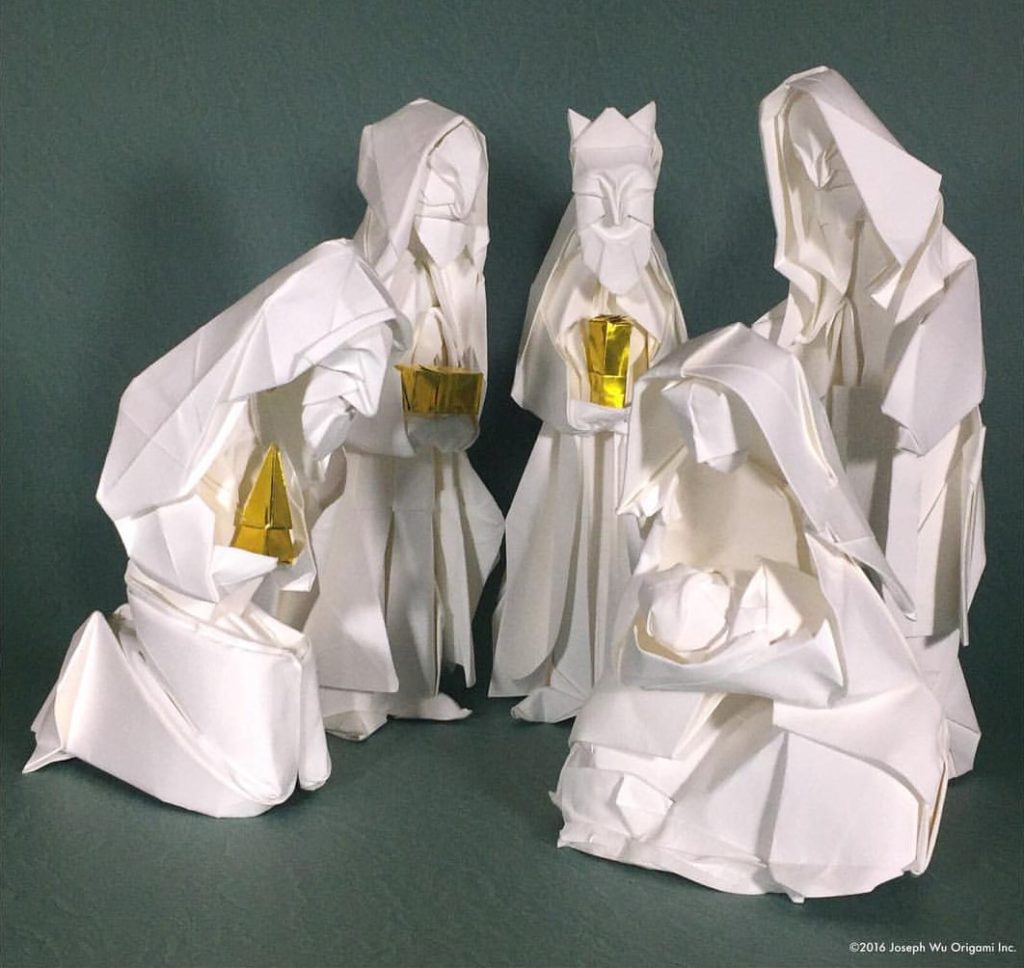 24 Holiday Themed Origami Models to Fill You with Christmas Spirit