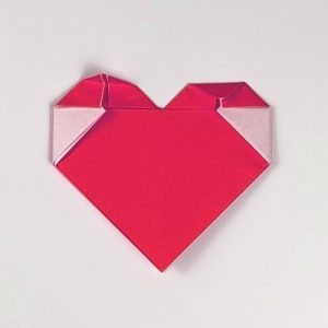 Make an Easy Origami Heart : Step-by-Step Instructions