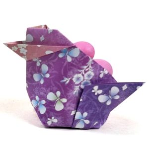 Easter Origami: Step-by-Step Instructions 🐣