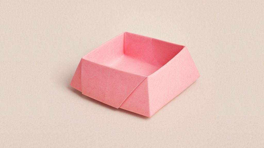 How to Fold an Origami Candy Box: Step-by-Step Instructions